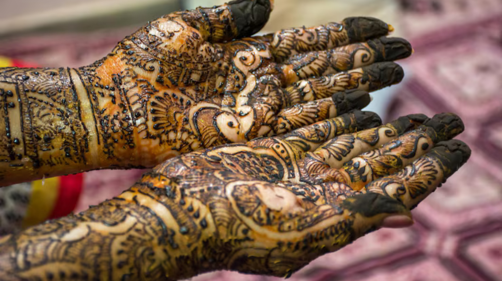 Natural vs. Black Henna: What You Need to Know